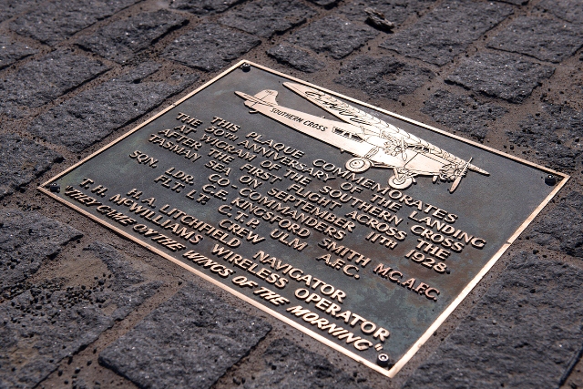90 years since New Zealand’s first International flight landed at ...